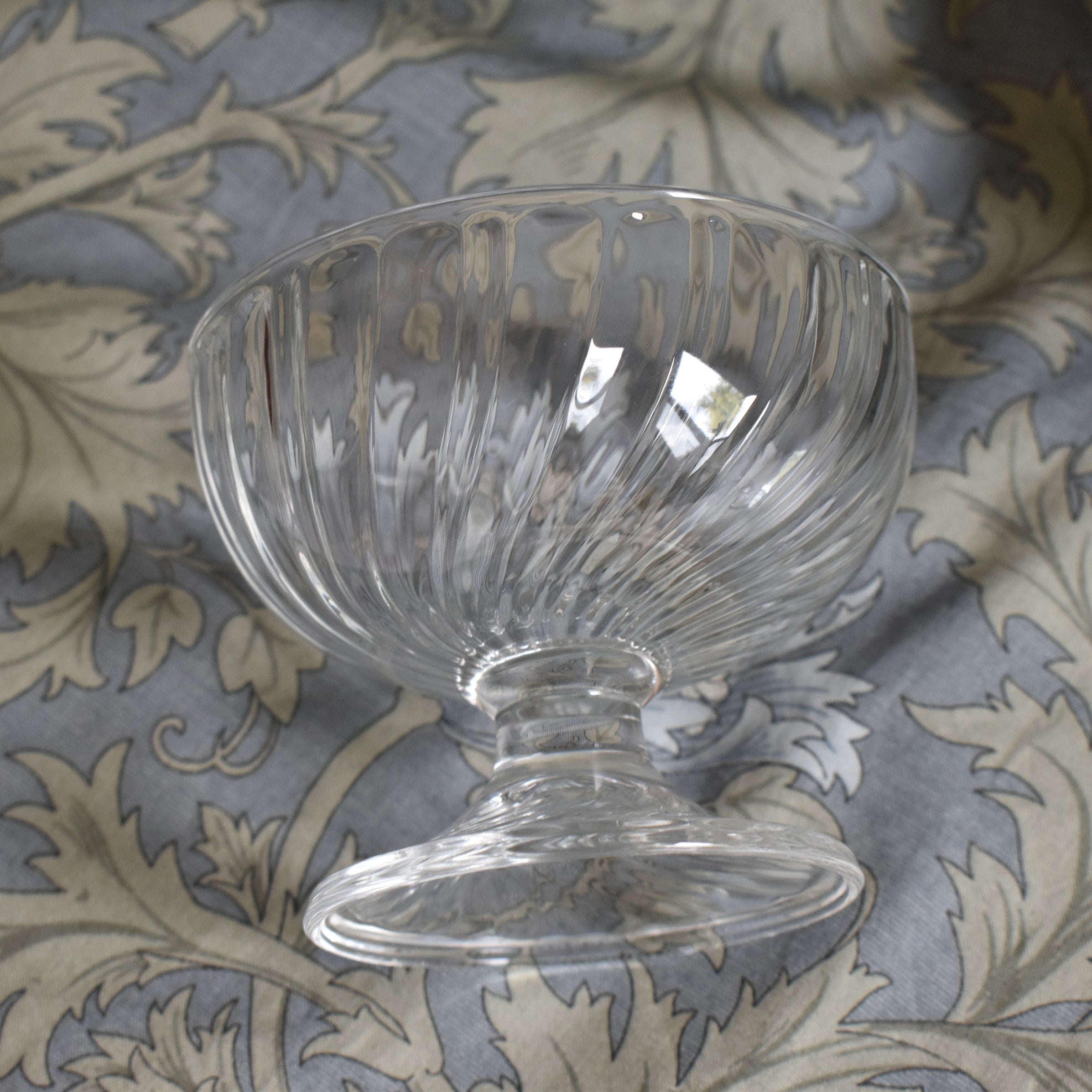 ヴィンテージグラス アイスクリームカップ Luminarc — Loane Interior