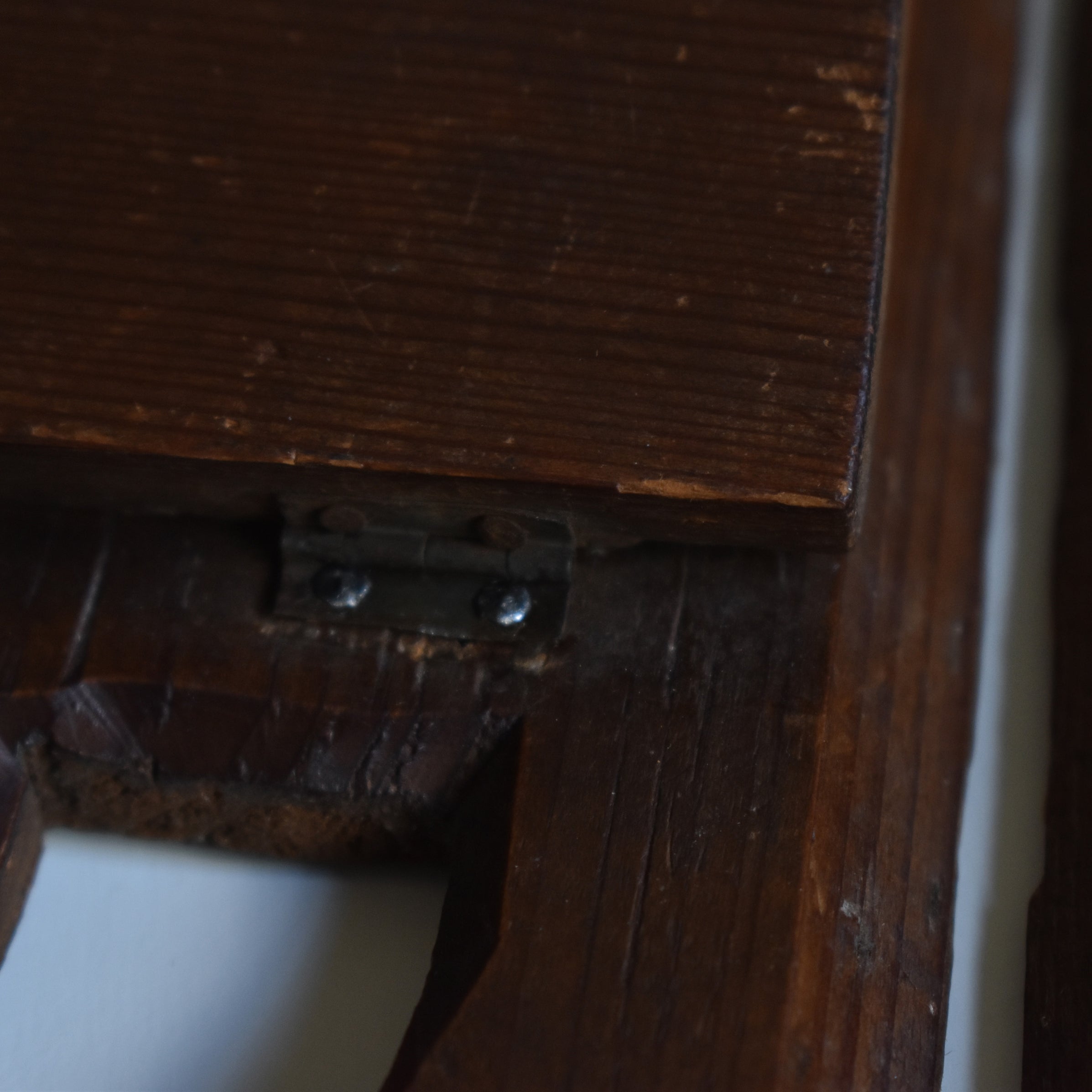 アンティーク 壁掛け コーナースモールシェルフ — Loane Interior