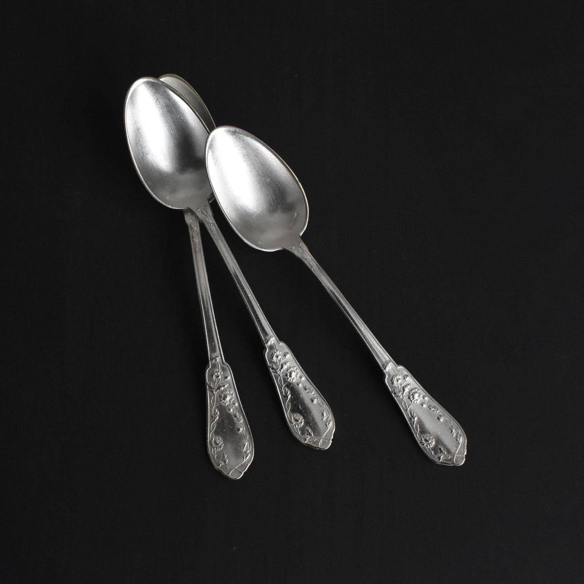 ヴィンテージデザートスプーン 銀メッキ SFAM フラワー — Loane Interior