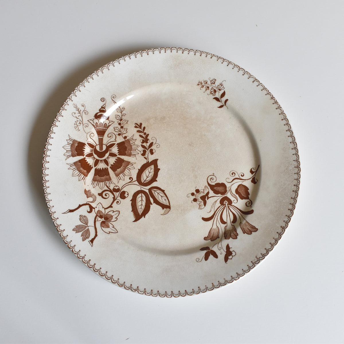 アンティークデザートプレート サルグミンヌ Opaque de Sarreguemines D — Loane Interior