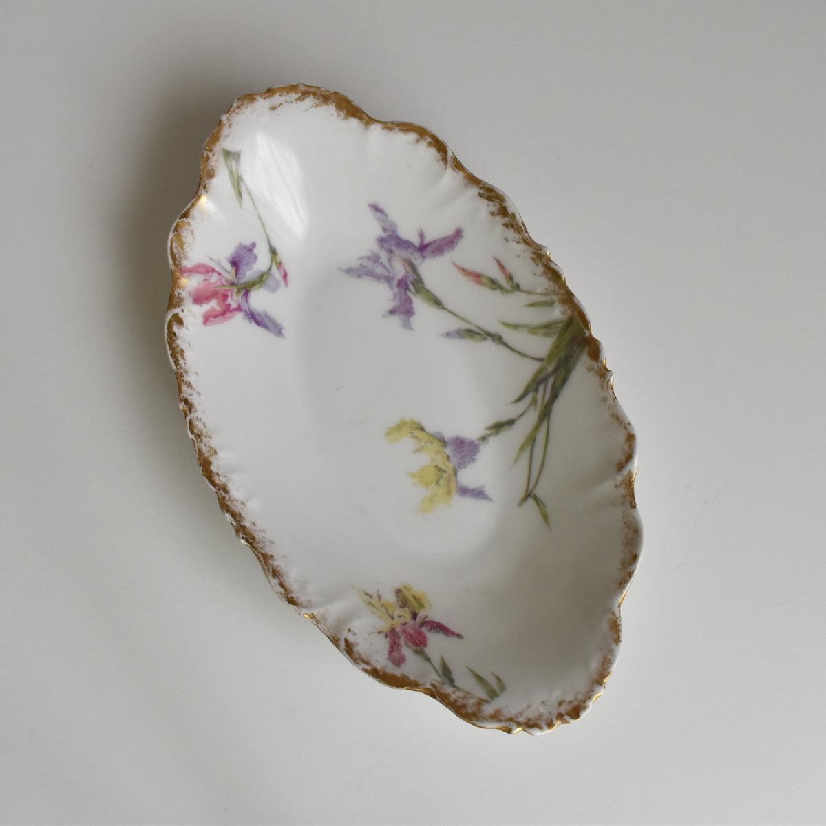 アンティークラヴィエ リモージュ ELITE Iris B — Loane Interior