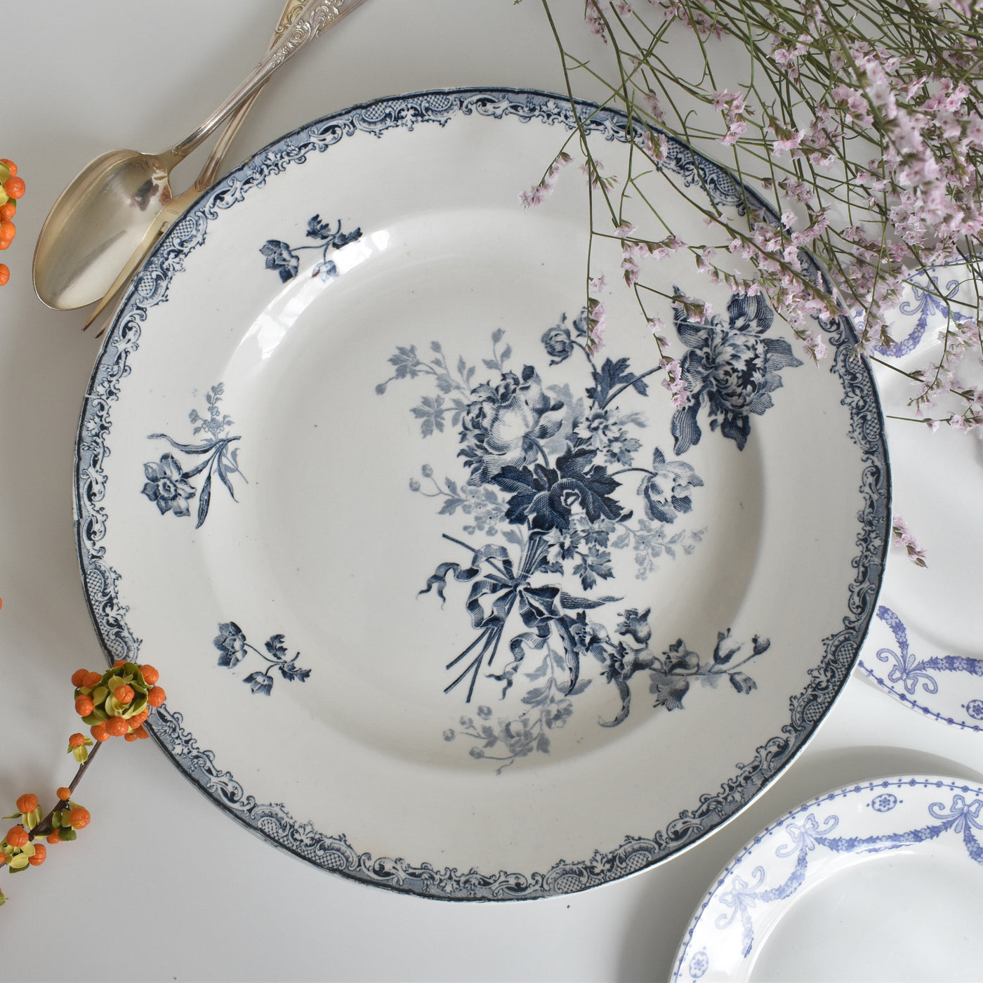 アンティーク大皿 サルグミンヌ Fontanges (フォンタンジュ） — Loane Interior