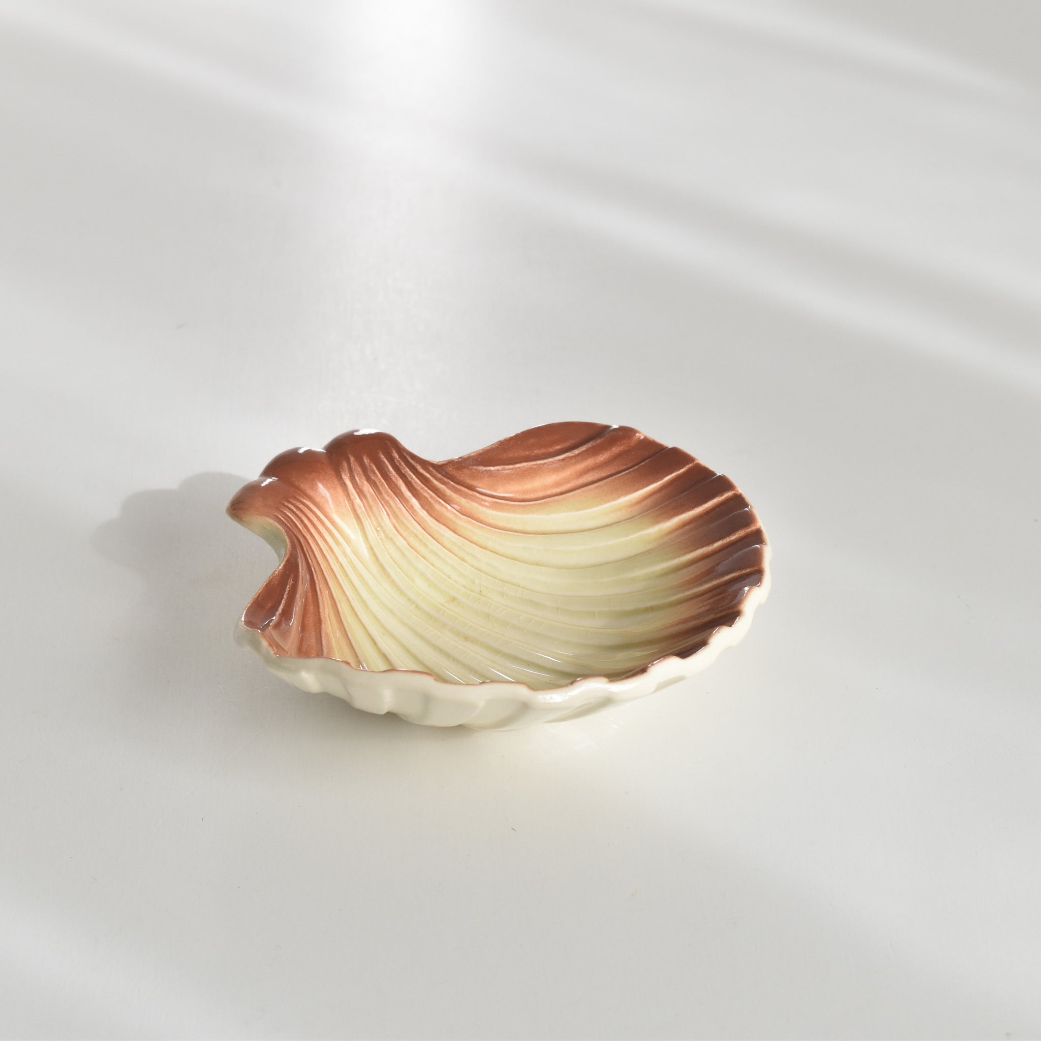 フランス製 アンティーク・ヴィンテージ食器 ロアンインテリア — Loane Interior