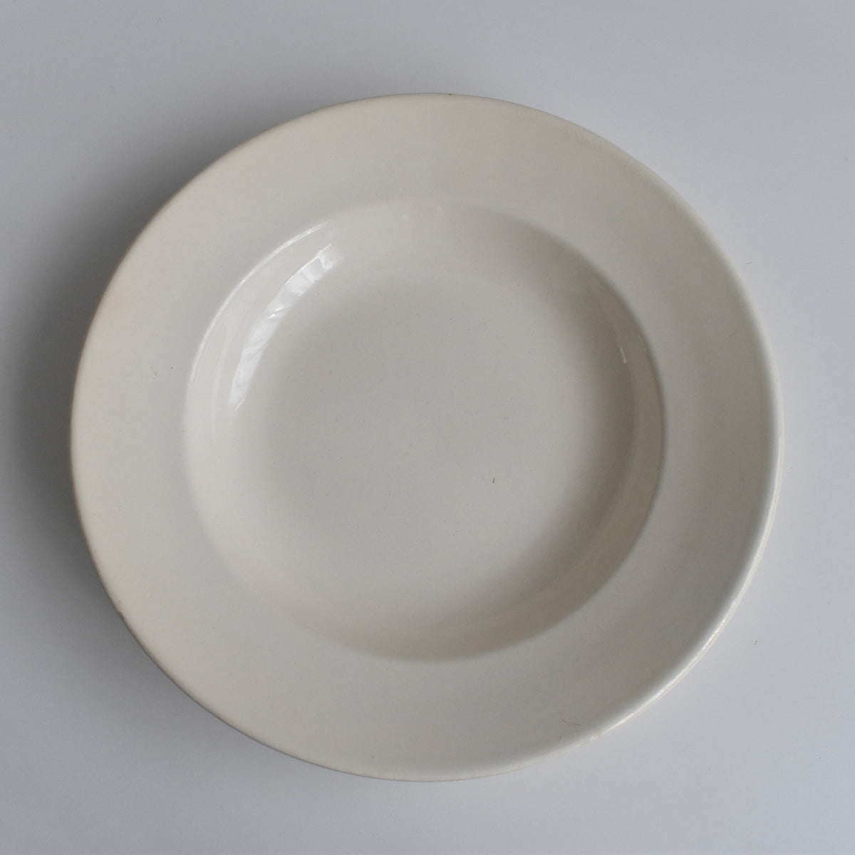 ヴィンテージ深皿 ディゴワン＆サルグミンヌ Simple クリーム E — Loane Interior