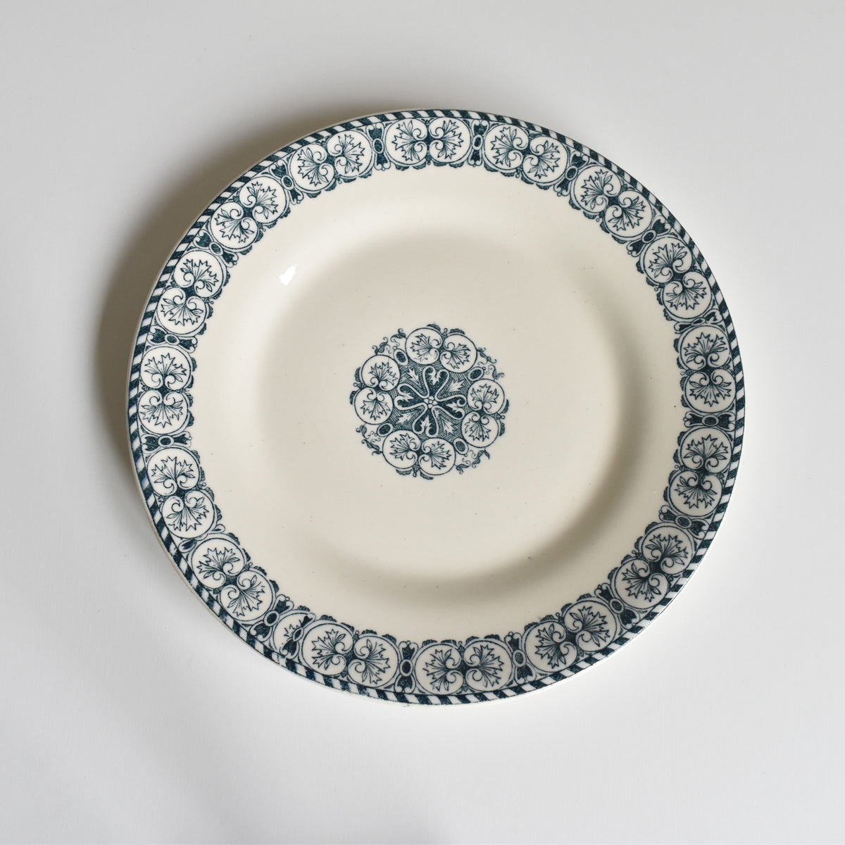 アンティークプレート TERRE DE FER Paris B — Loane Interior