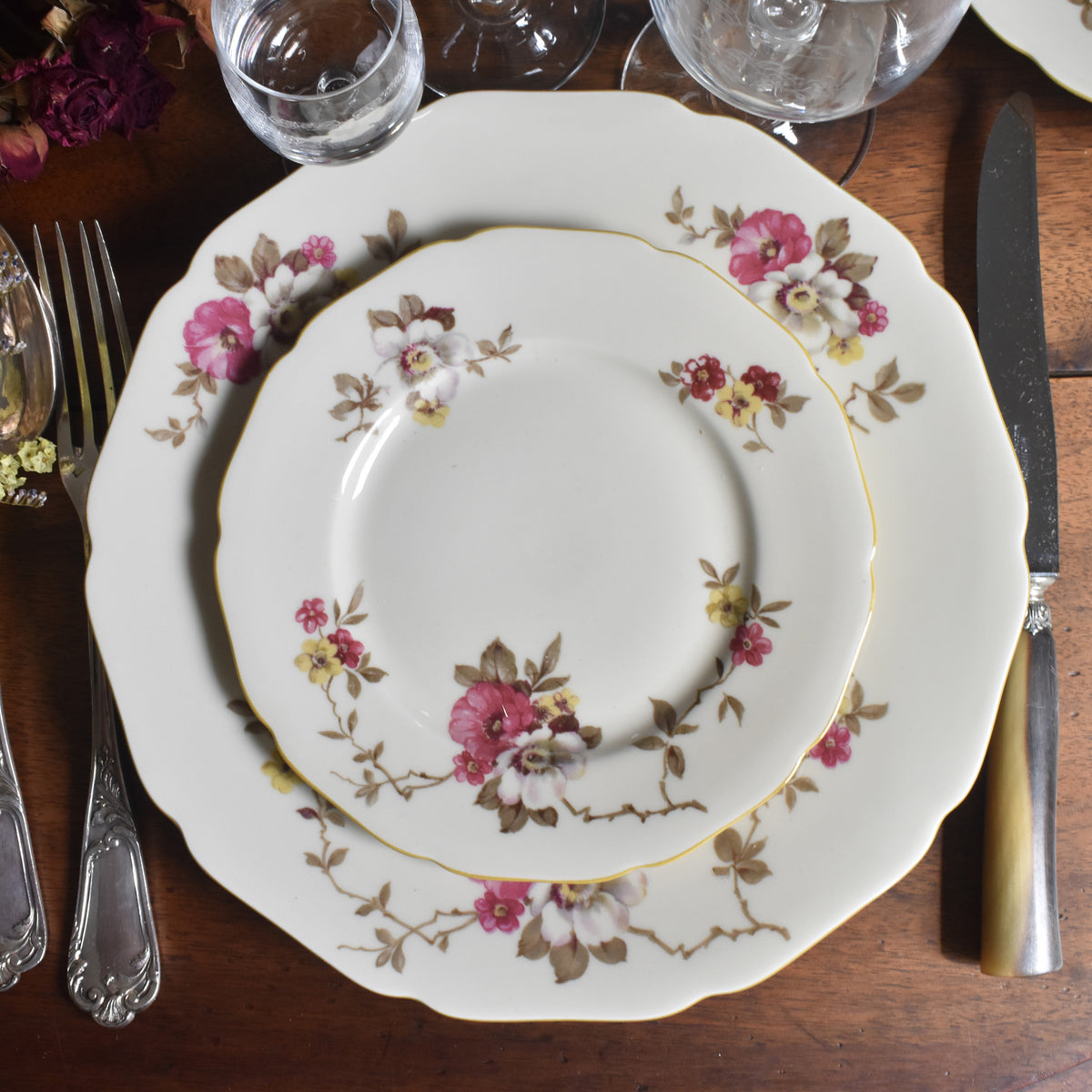 ヴィンテージデザートプレート フッチェンロイター Germany Madelaine 17.5 A — Loane Interior