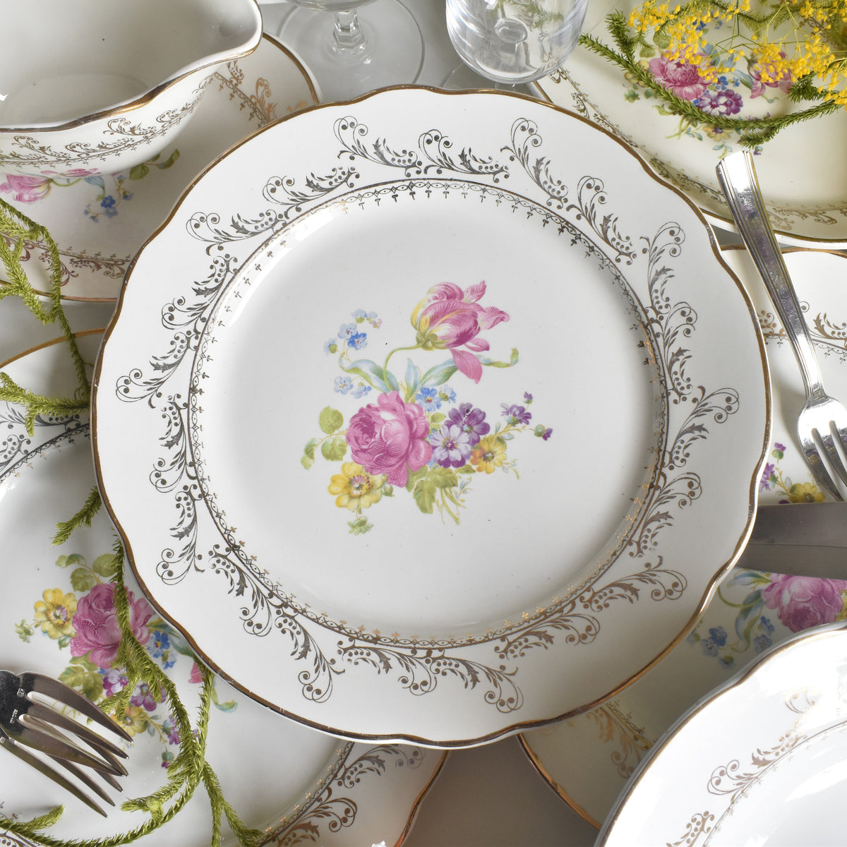 ヴィンテージプレート ディゴワン＆サルグミンヌ Arabesques (アラベスク） A — Loane Interior