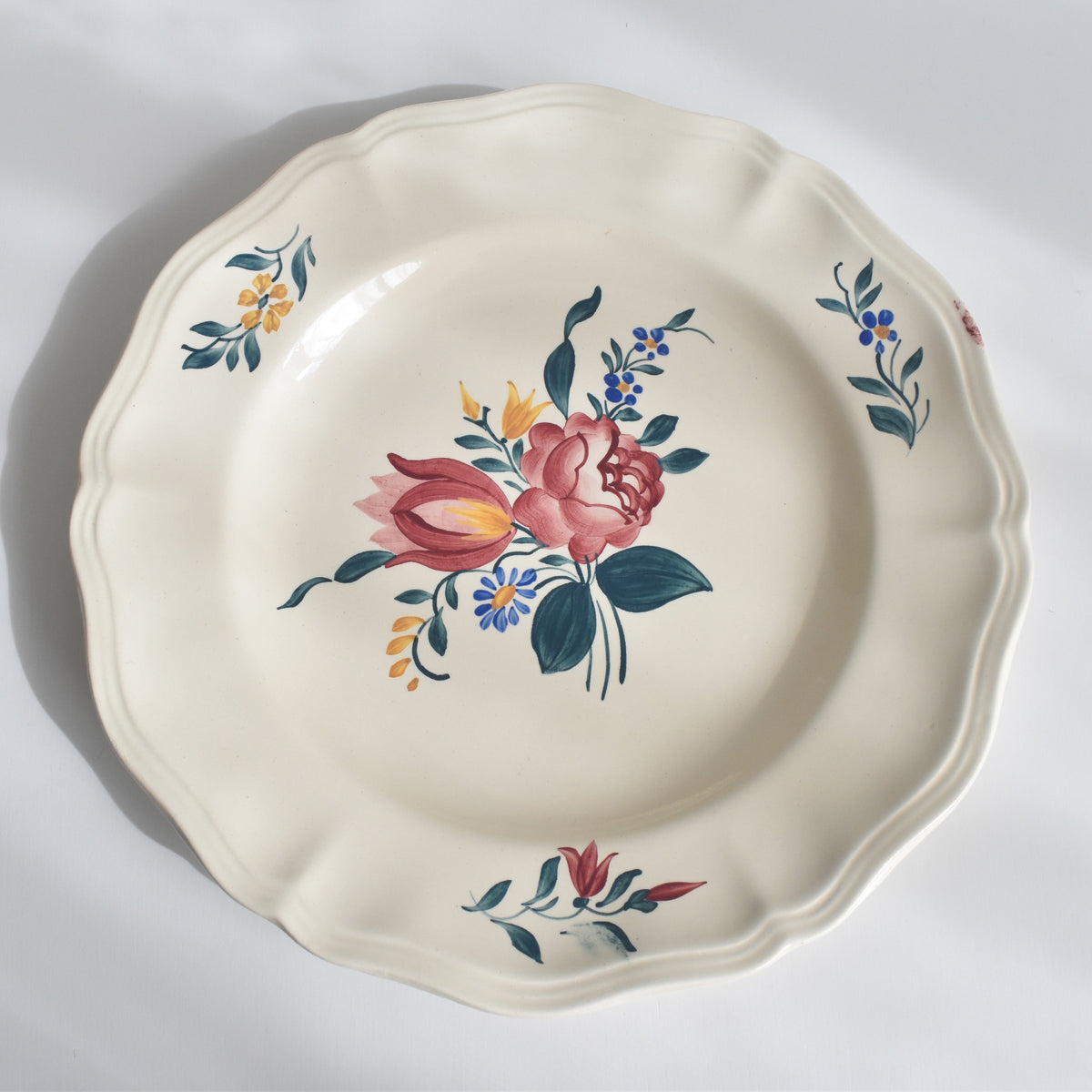 ヴィンテージプレート ディゴワン＆サルグミンヌ Yann (ヤン） E — Loane Interior