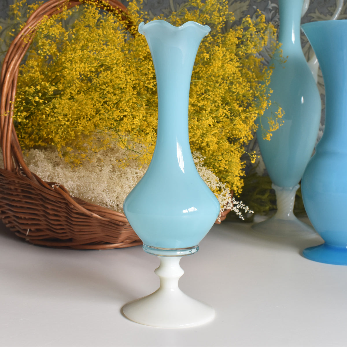 アンティーク オパリン フラワーベース ホワイト＆ブルー — Loane Interior