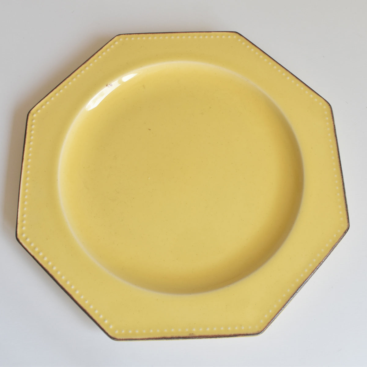 ヴィンテージプレート ル・ポエ-ラヴァル オクトゴナル イェロー D — Loane Interior