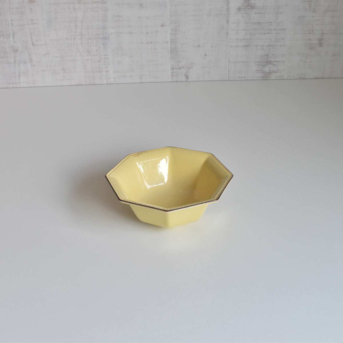 ヴィンテージボウル ル・ポエ-ラヴァル オクトゴナル イェロー 17cm — Loane Interior