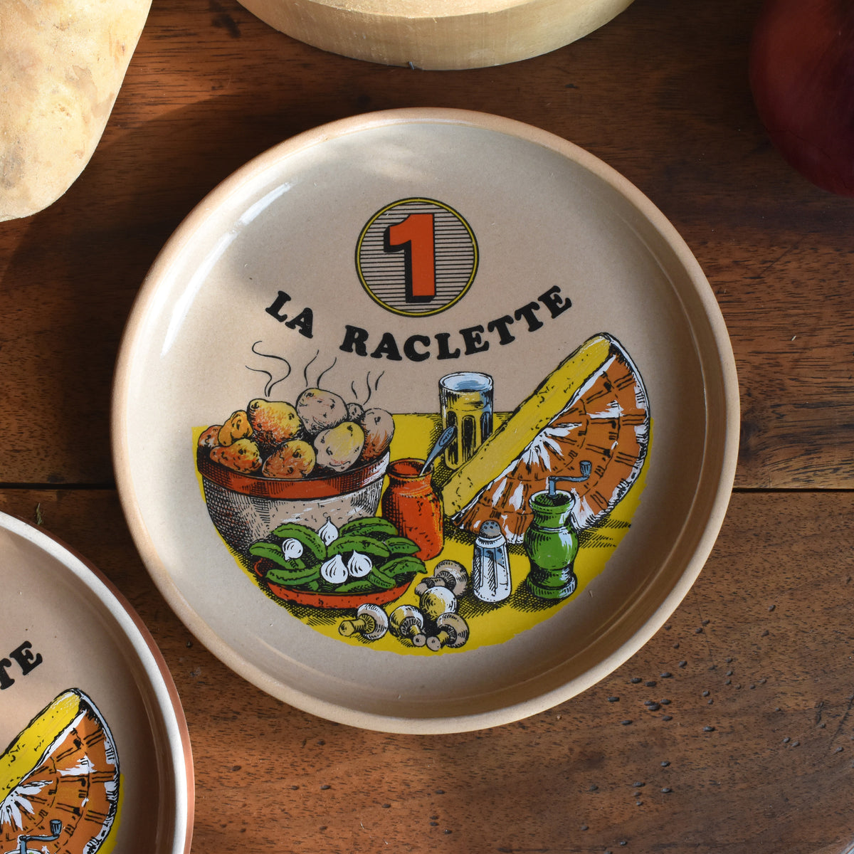ヴィンテージプレート ジアン La Raclette (ラクレット） ① — Loane Interior