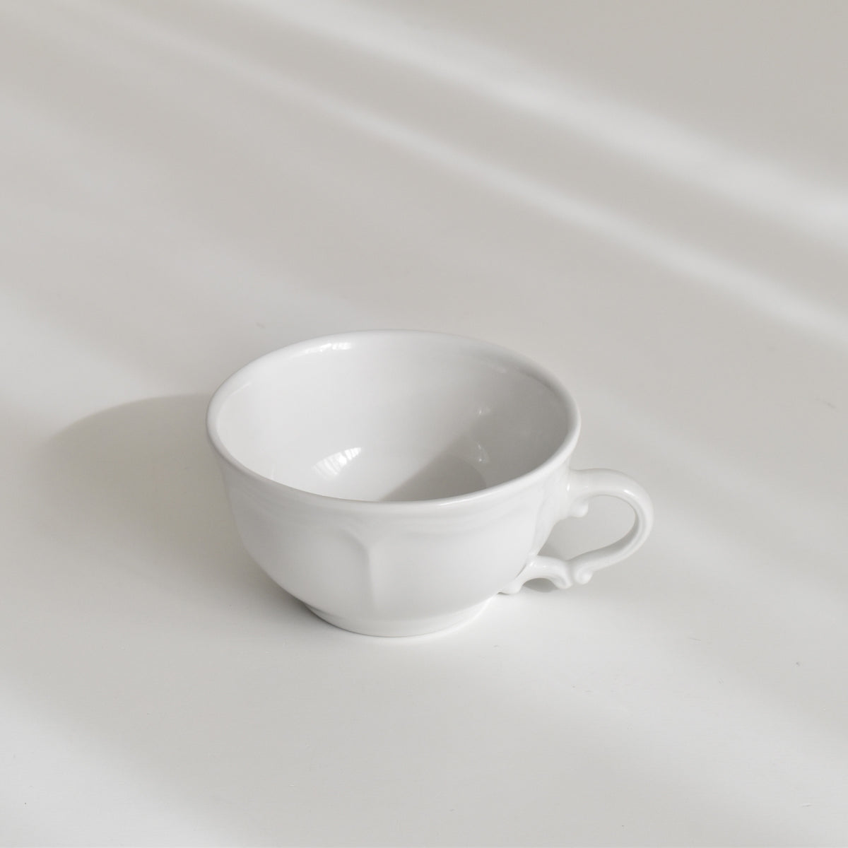 ヴィンテージカップ ディゴワン＆サルグミンヌ ホワイト花リム D — Loane Interior