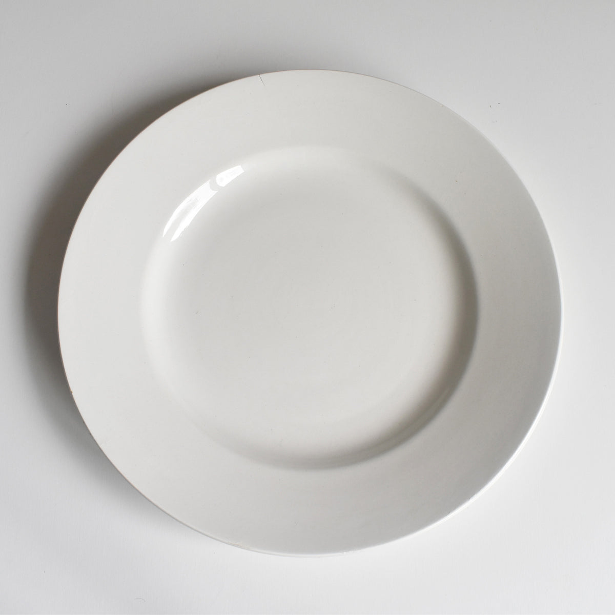 ヴィンテージプレート ロンウイー ホワイト C — Loane Interior