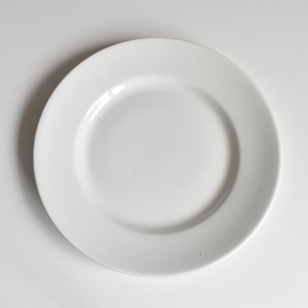 ヴィンテージプレート ムランデルー ホワイト C — Loane Interior