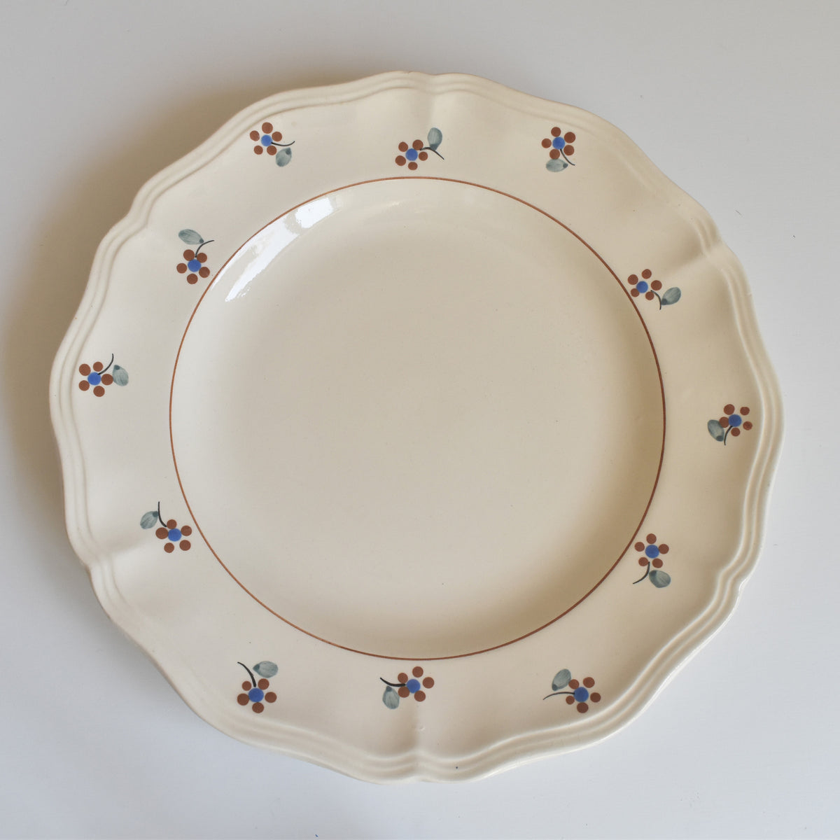 ヴィンテージプレート ディゴワン＆サルグミンヌ Arromanches （アロマンシュ）A — Loane Interior