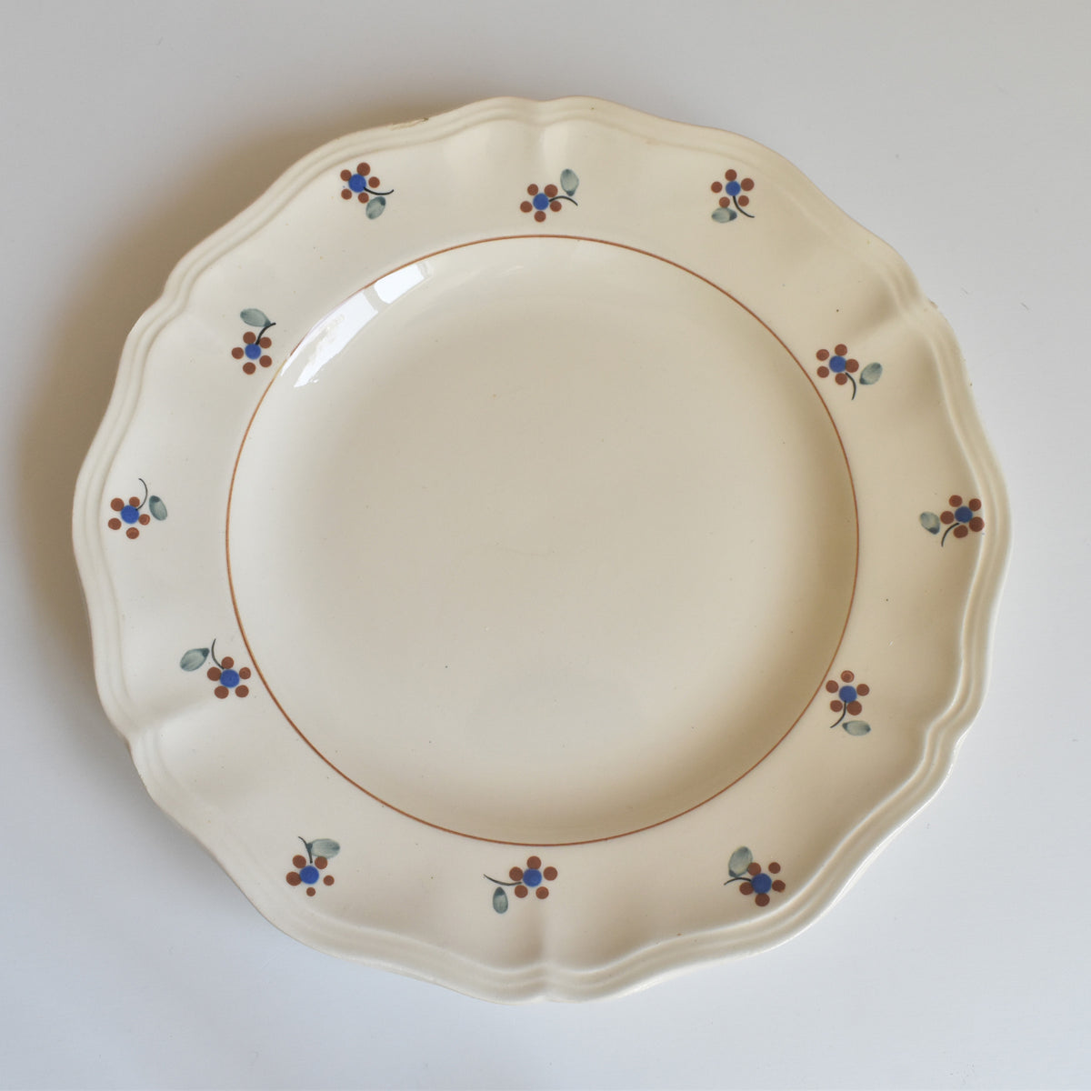 ヴィンテージプレート ディゴワン＆サルグミンヌ Arromanches （アロマンシュ）D — Loane Interior