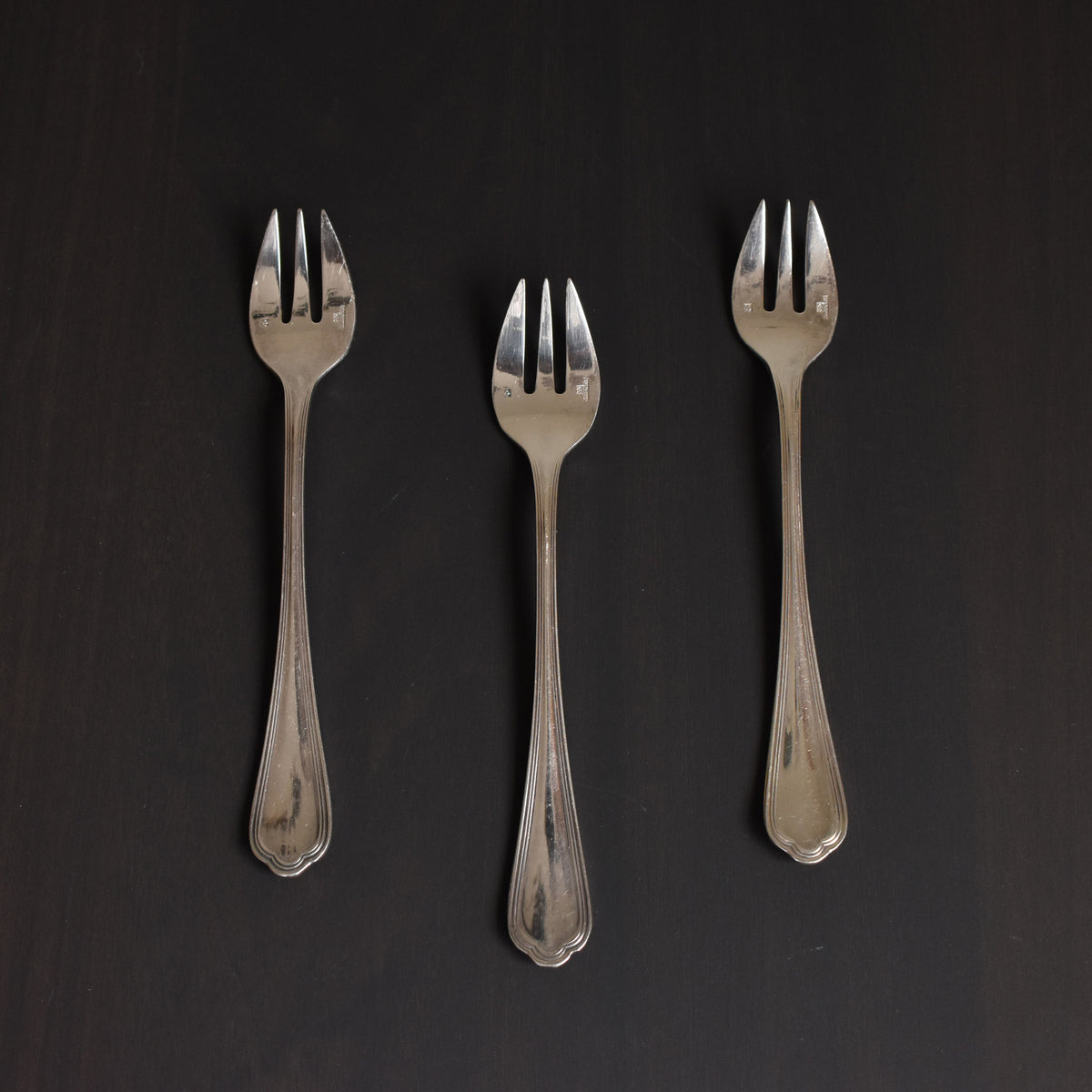 ヴィンテージ オイスターフォーク Christofle — Loane Interior