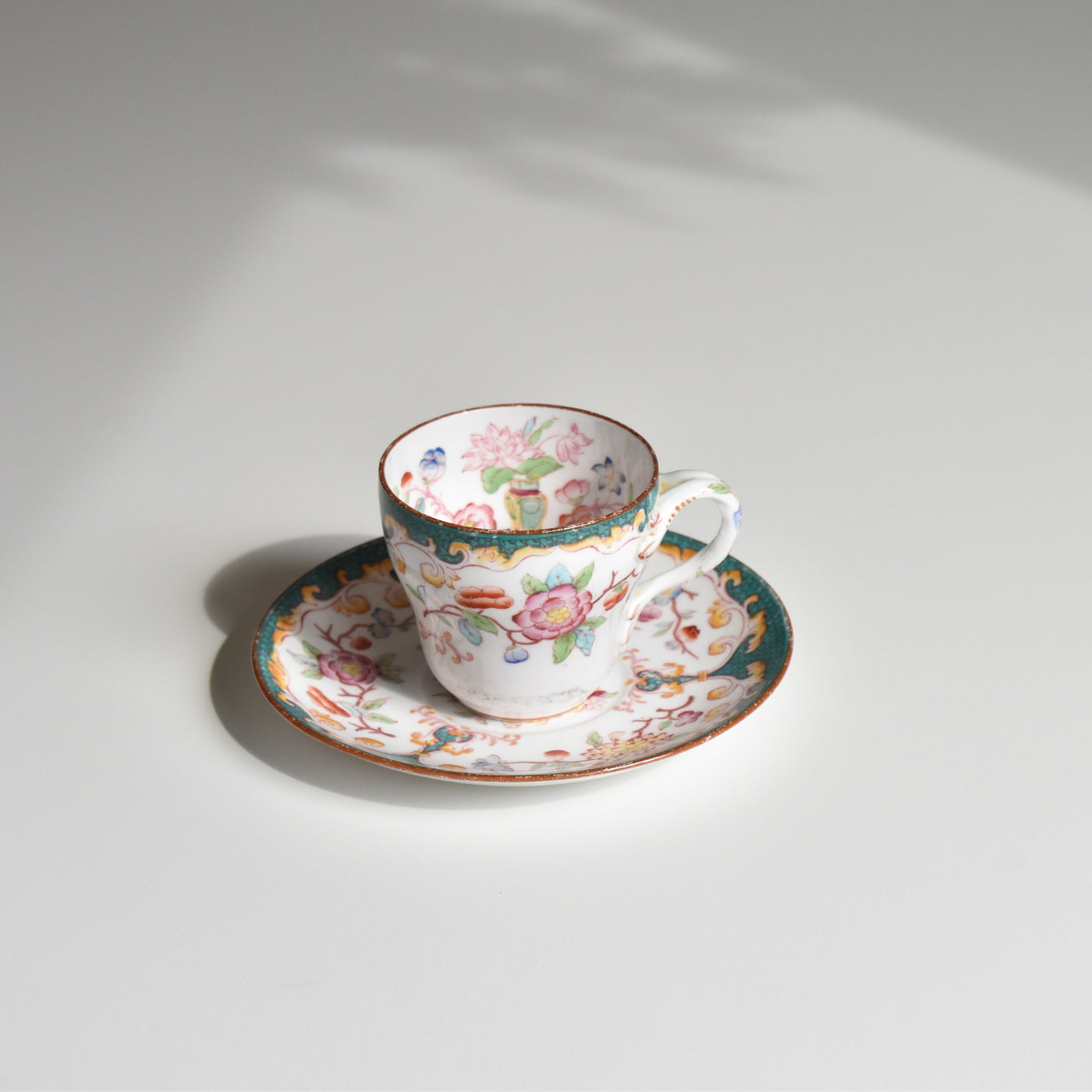 アンティークコーヒーカップ＆ソーサー サルグミンヌ Minton 248 A — Loane Interior