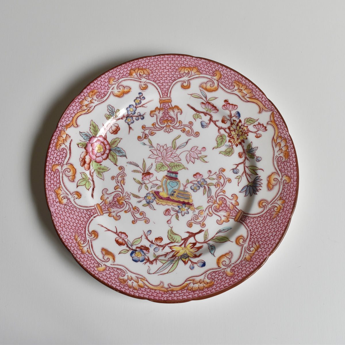 アンティークデザートプレート サルグミンヌ Minton ピンク 235 A — Loane Interior