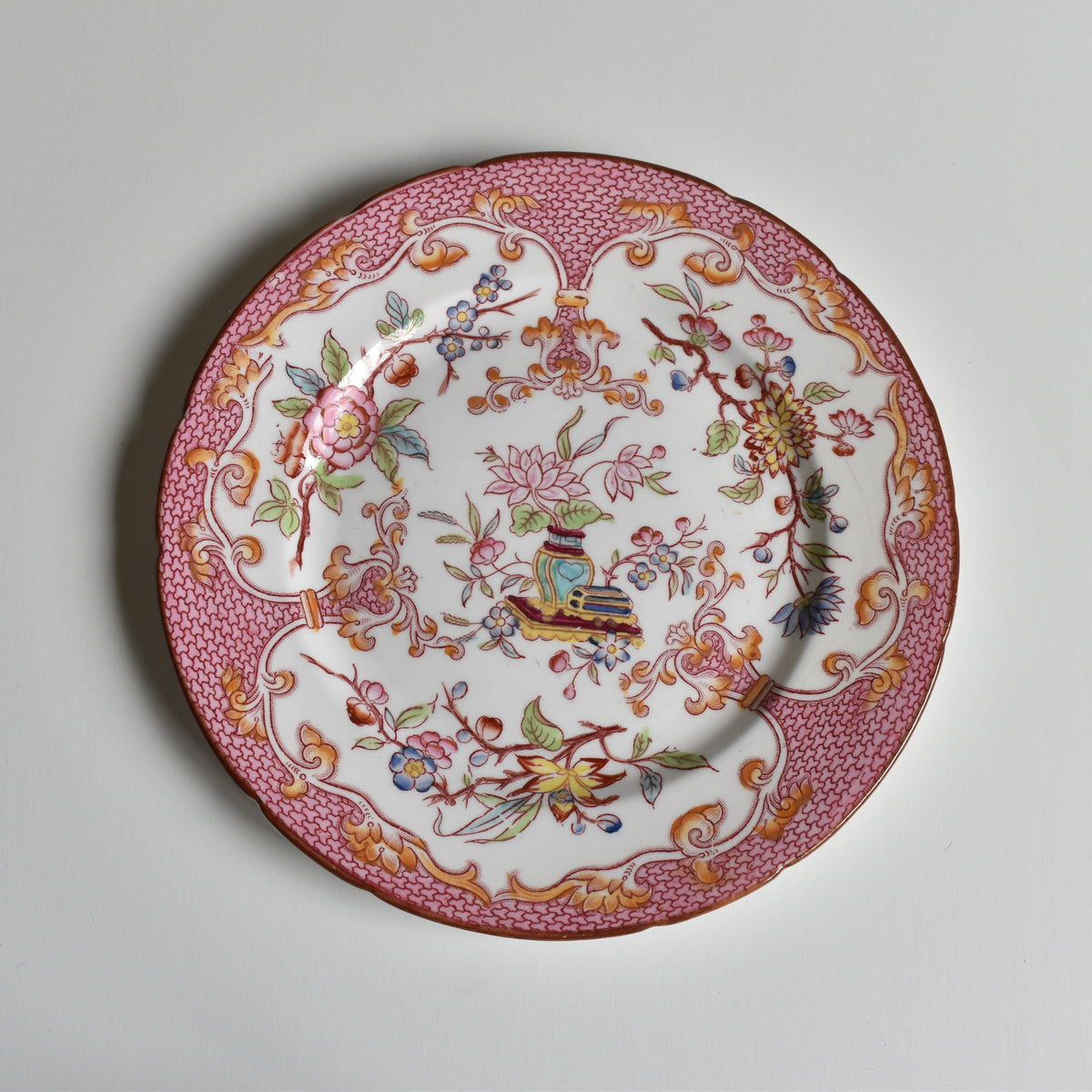 アンティークデザートプレート サルグミンヌ Minton ピンク 235 D — Loane Interior