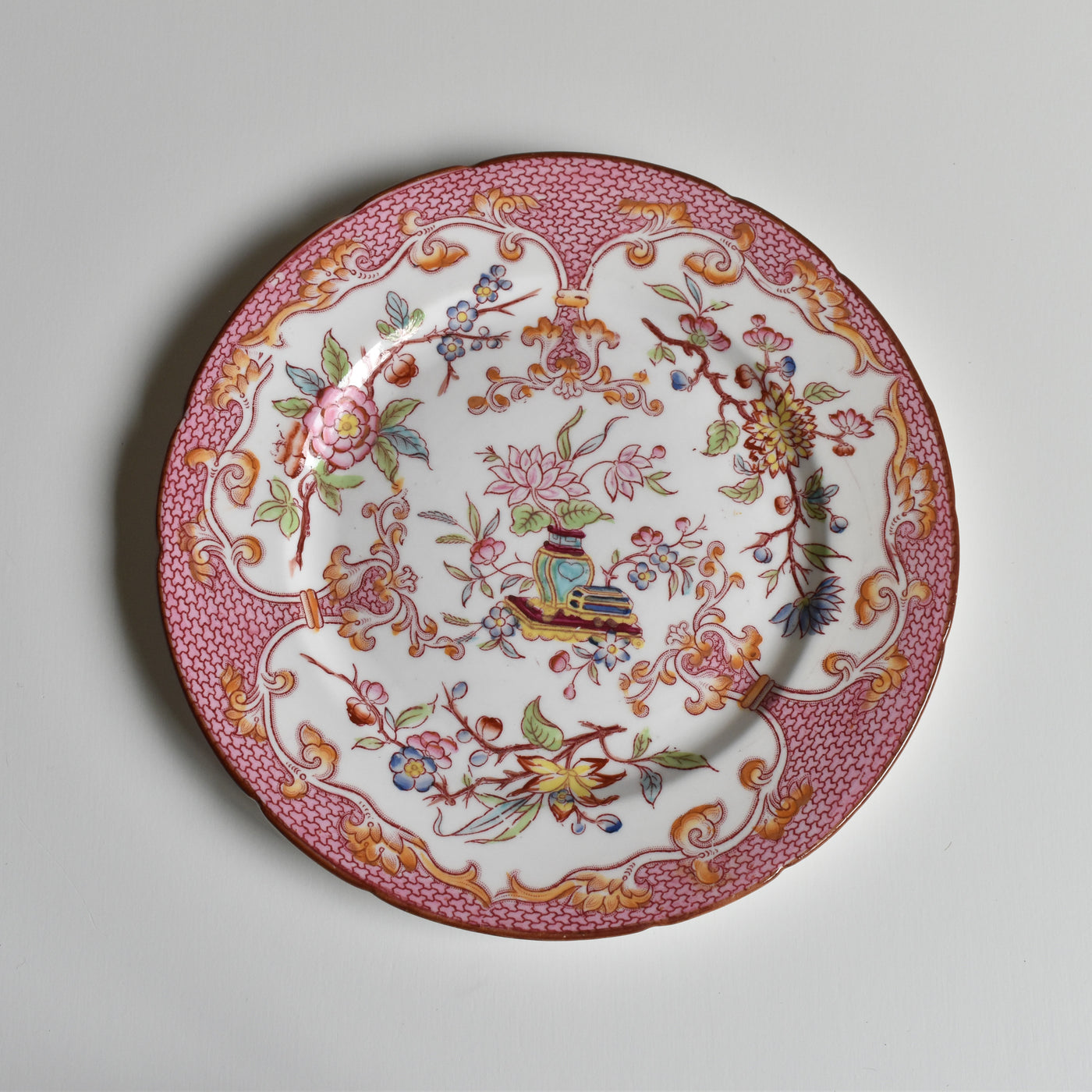 アンティークデザートプレート サルグミンヌ Minton ピンク 235 D — Loane Interior