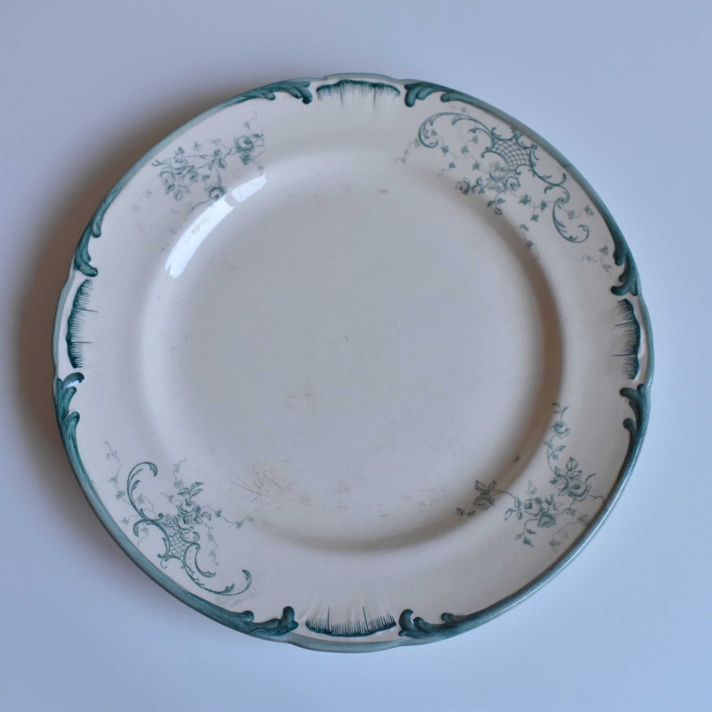 アンティークプレート ロンシャン Petite roses B（ご予約済み） — Loane Interior