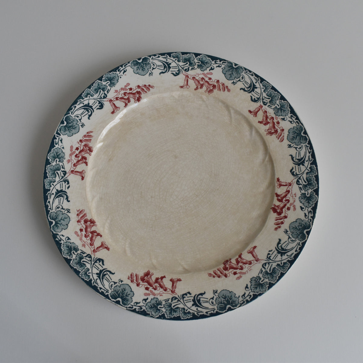 アンティークプレート ロンウイ Carmen B — Loane Interior