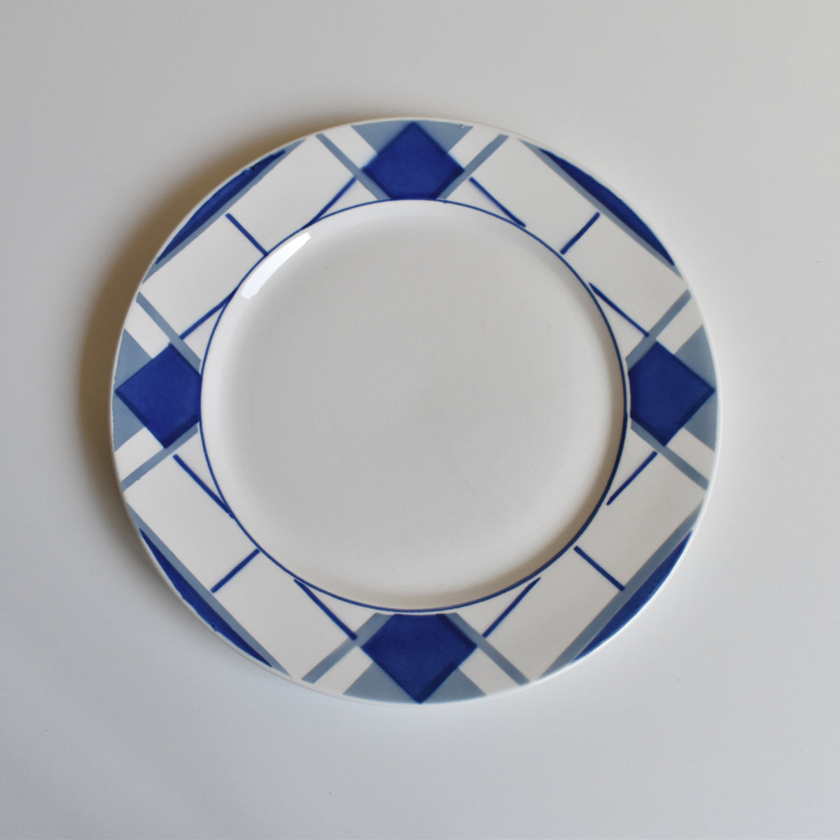 ヴィンテージプレート ディゴワン＆サルグミンヌ Efel I — Loane Interior