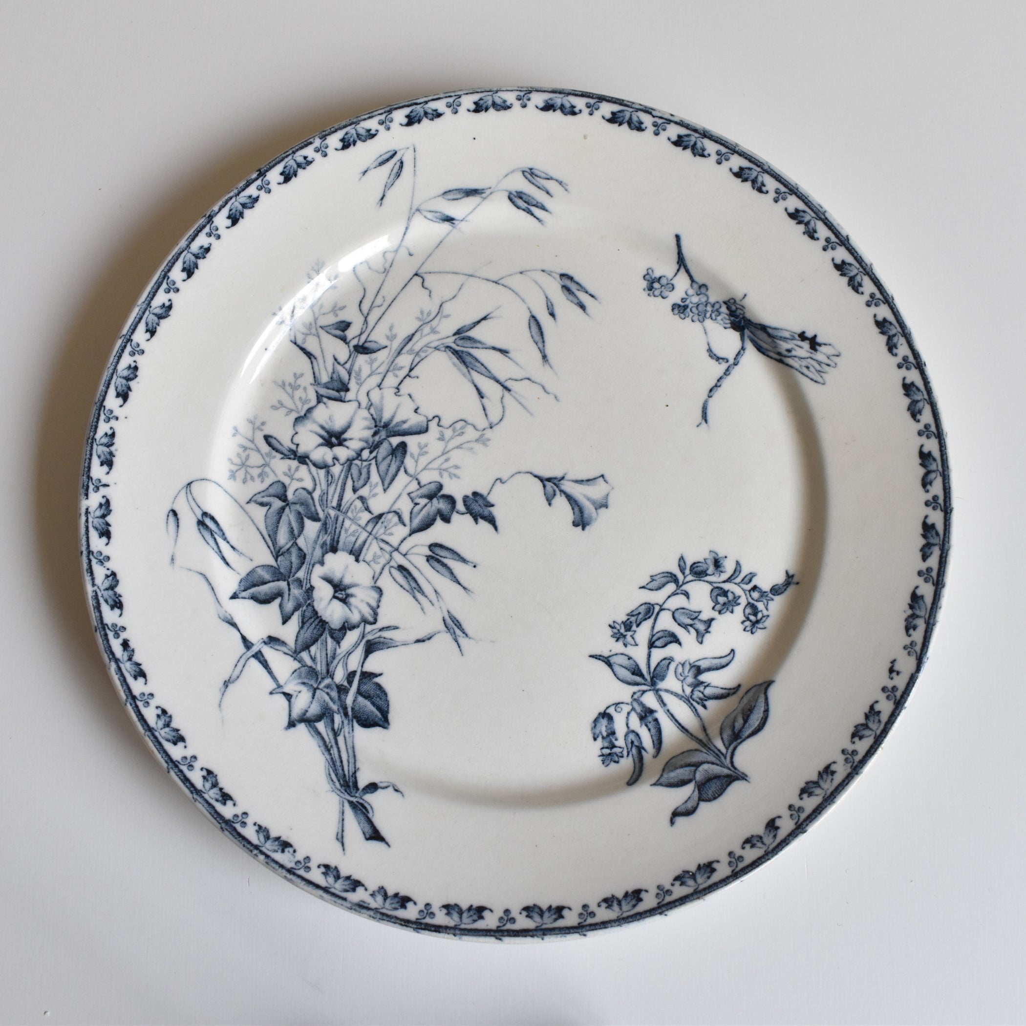 アンティークプレート サルグミンヌ Carmen — Loane Interior