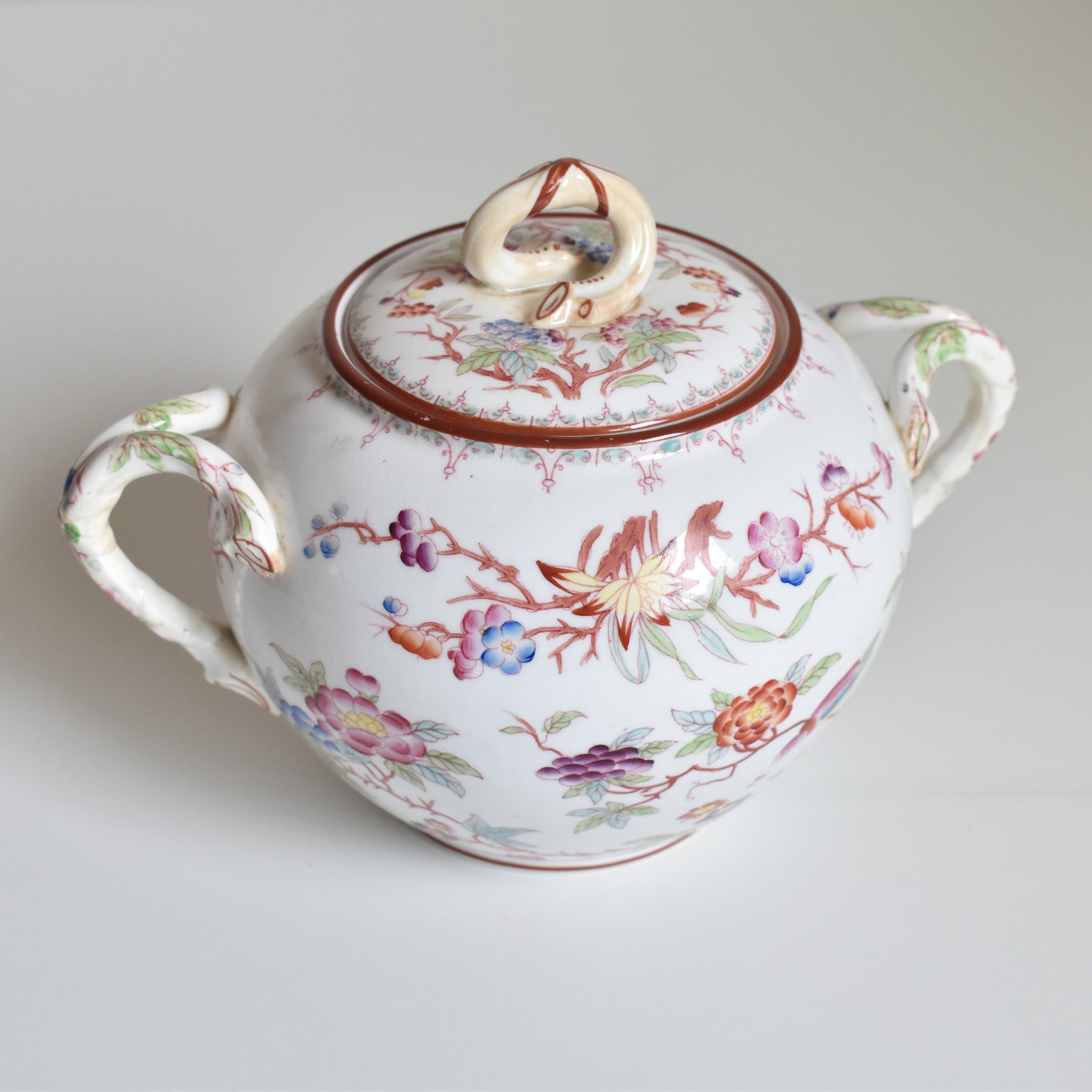 アンティークシュガーポット サルグミンヌ Minton 252 — Loane Interior